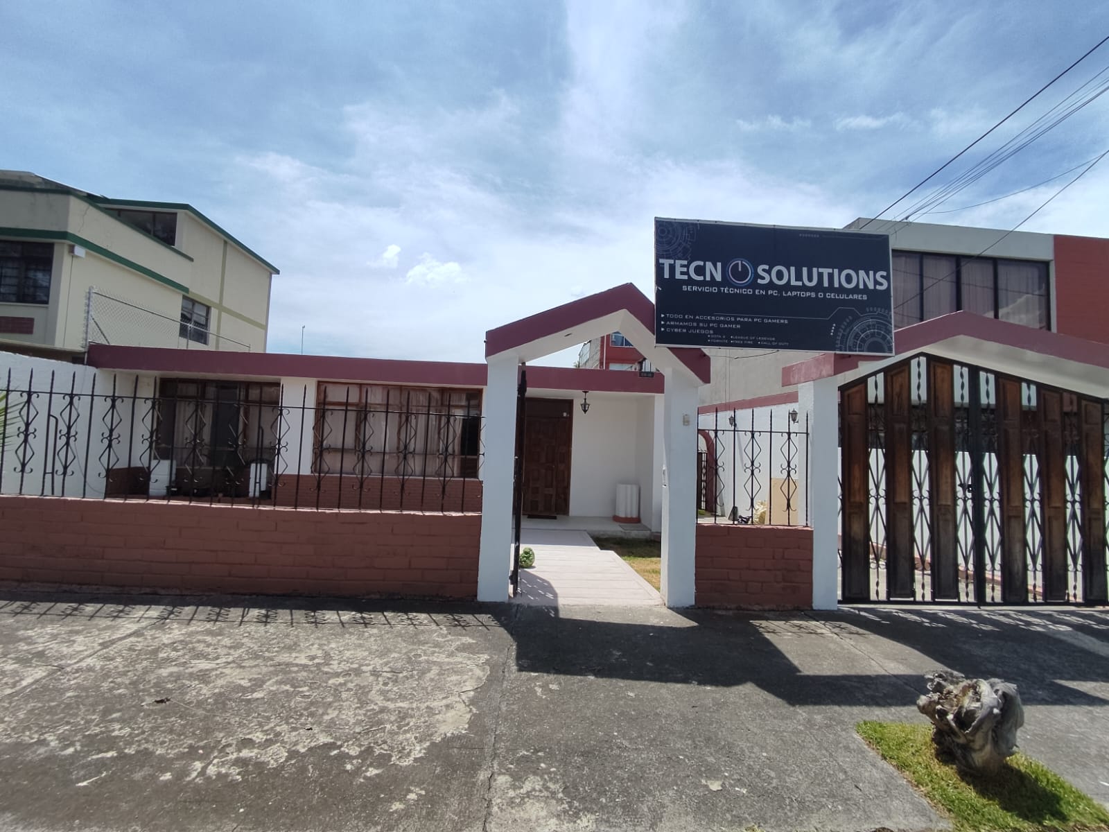 Contactos - TecnoSolutions Ecuador